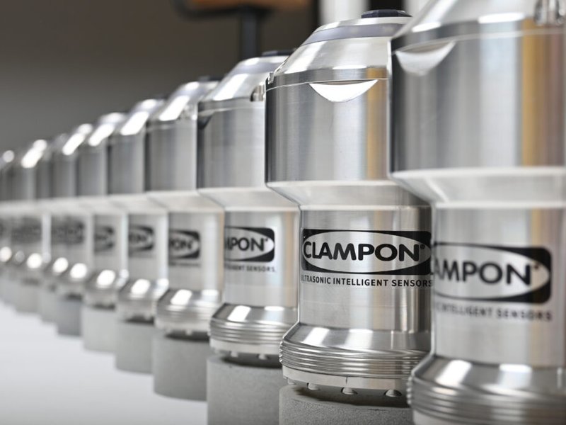 Non-intrusive pig detection